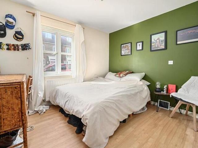 For Sale 2 Bedroom Shared Living/roommate Shoreham West Sussex DLS100733885