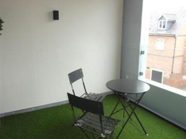 For Sale 2 Bedroom Shared Living/roommate Shrewsbury Shropshire DLS101677798