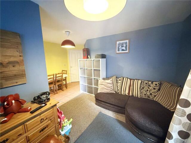 For Sale 2 Bedroom Shared Living/roommate Shrewsbury Shropshire DS99029423