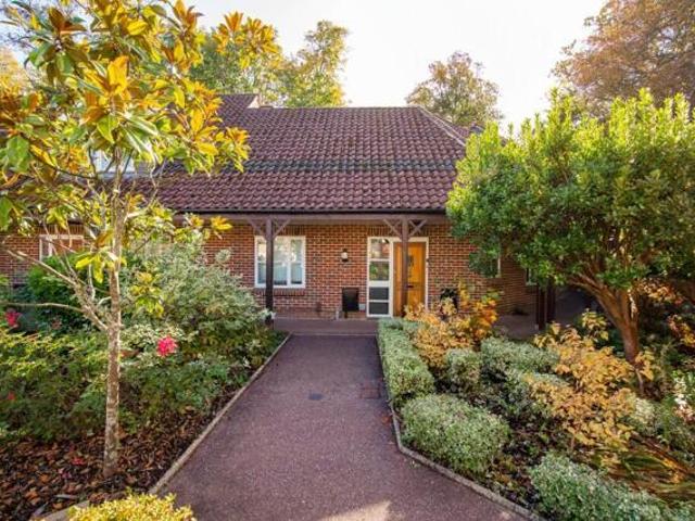 For Sale 2 Bedroom Shared Living/roommate Tunbridge Wells Kent DS98903698