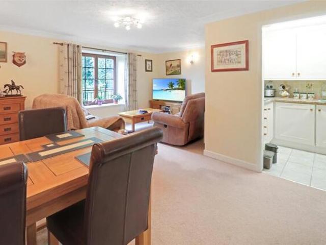 For Sale 2 Bedroom Shared Living/roommate Taunton Somerset DS100456684