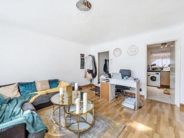 For Sale 2 Bedroom Shared Living/roommate Thornton Heath Greater London DS101996097