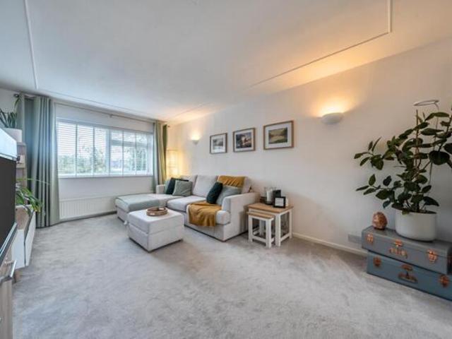For Sale 2 Bedroom Shared Living/roommate Trafford DLS99641929