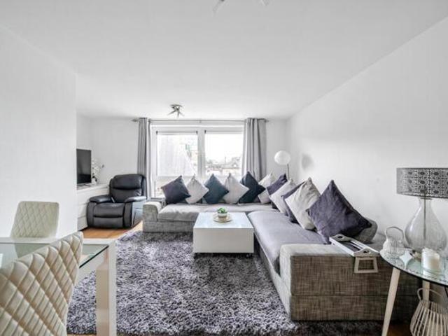 For Sale 2 Bedroom Shared Living/roommate Uxbridge Great London DLS100366464