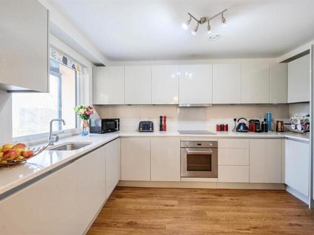 For Sale 2 Bedroom Shared Living/roommate Uxbridge Greater London DLS100987816