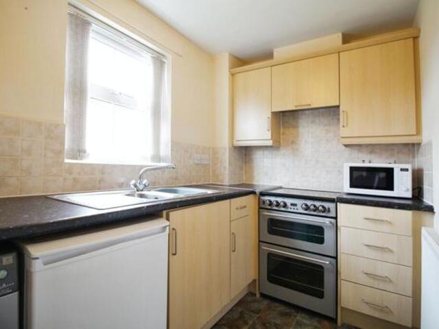 For Sale 2 Bedroom Shared Living/roommate Wakefield Leeds DLS101676964