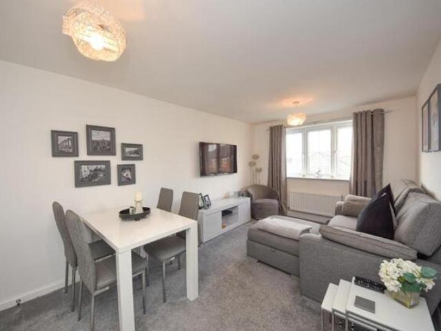 For Sale 2 Bedroom Shared Living/roommate Warrington Warrington DLS99130325