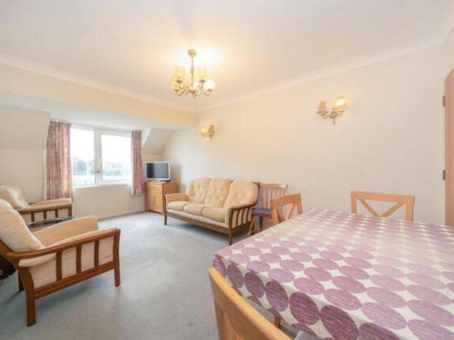 For Sale 2 Bedroom Shared Living/roommate Watford Hertfordshire DS99572169