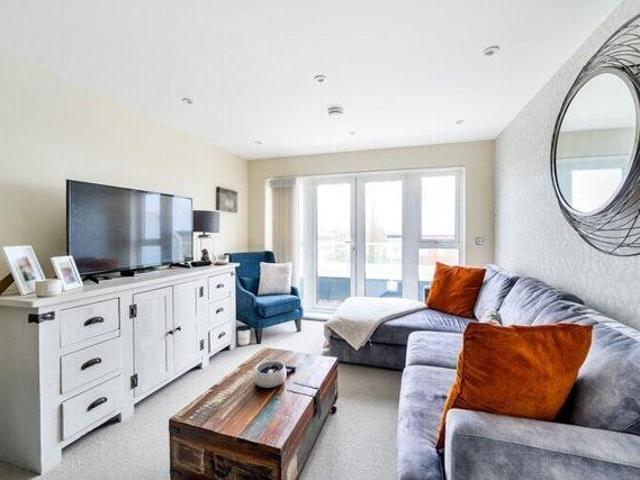 For Sale 2 Bedroom Shared Living/roommate Welwyn Garden City Hertfordshire DS100503441