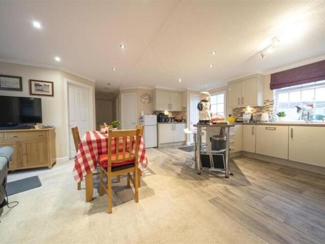 For Sale 2 Bedroom Shared Living/roommate Weymouth Dorset DS99895653