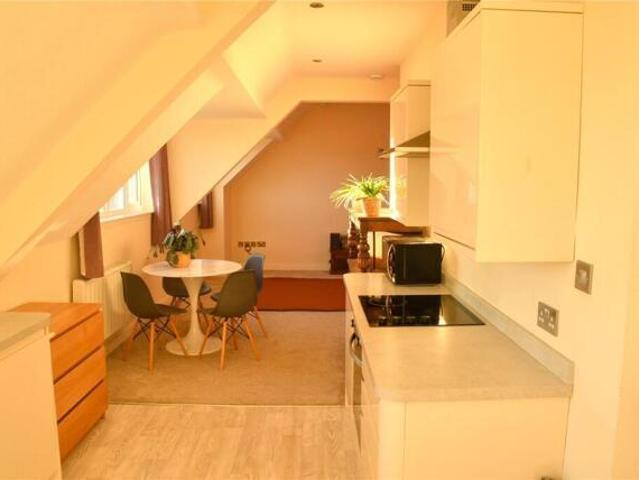 For Sale 2 Bedroom Shared Living/roommate Whitley Bay North Tyneside DS100023860