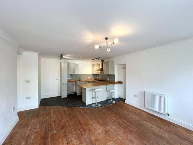 For Sale 2 Bedroom Shared Living/roommate Williton Somerset DLS99572176