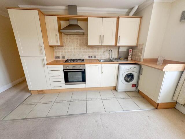 For Sale 2 Bedroom Shared Living/roommate Wimborne Dorset DS100097070