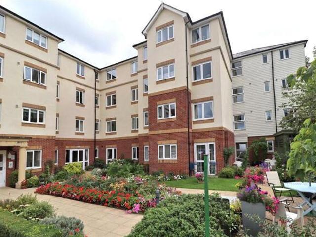 For Sale 2 Bedroom Shared Living/roommate Woking Surrey DLS100132698