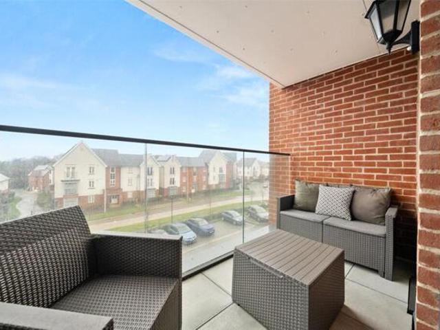 For Sale 2 Bedroom Shared Living/roommate Wokingham Wokingham DLS100648980