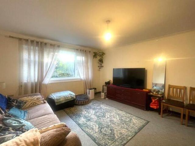 For Sale 2 Bedroom Shared Living/roommate Woodford Greater London DLS98612137