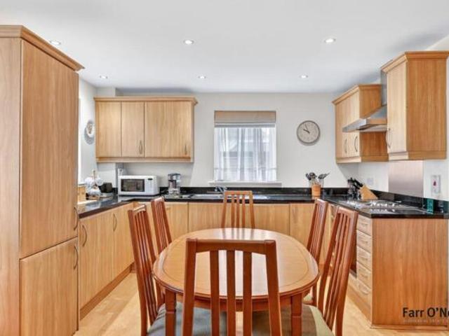For Sale 2 Bedroom Shared Living/roommate Woodford Green Greater London DS100786837