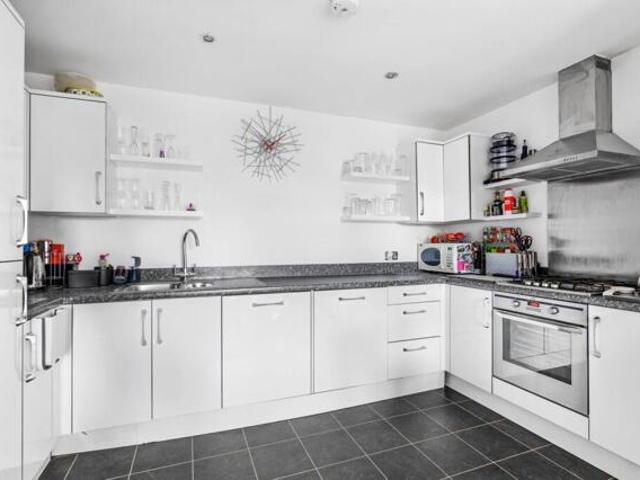 For Sale 2 Bedroom Shared Living/roommate Worcester Worcestershire DS100786473
