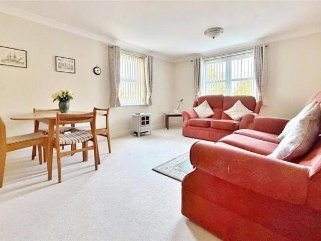 For Sale 2 Bedroom Shared Living/roommate Worthing West Sussex DS101278204