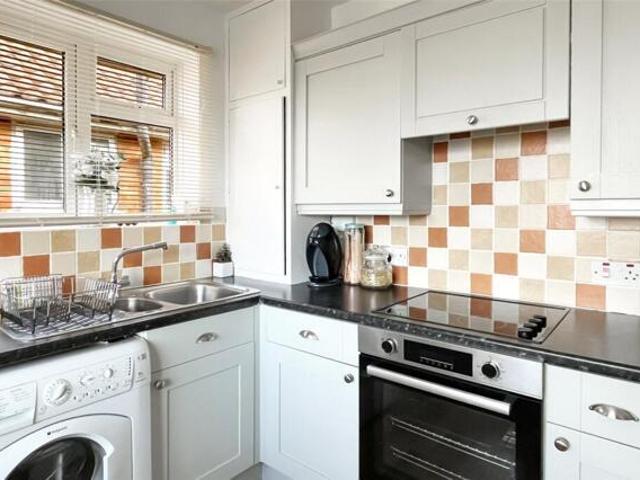 For Sale 2 Bedroom Shared Living/roommate Worthing West Sussex DS98545651