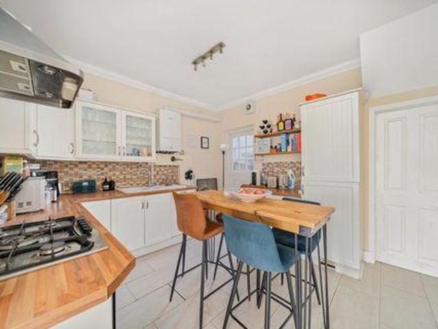 For Sale 3 Bedroom Condo London England DLS100540048