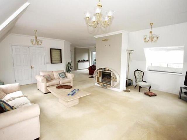 For Sale 3 Bedroom Apartment Beckenham Greater London DS88950496