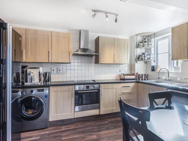 For Sale 3 Bedroom Apartment Berkshire Slough DS101351717