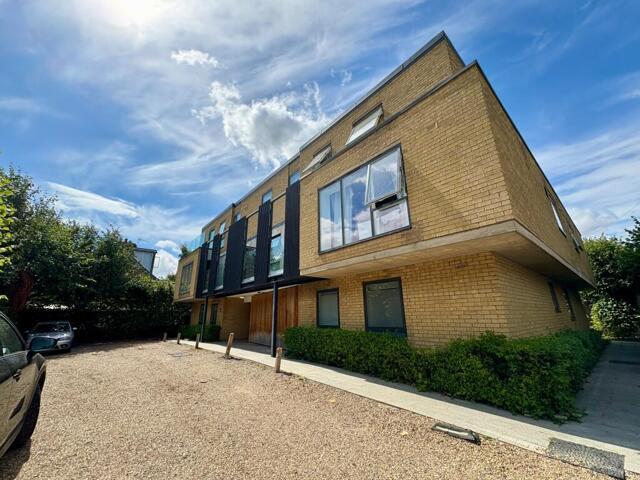 For Sale 3 Bedroom Apartment Cambridge Cambridgeshire DLS99204098