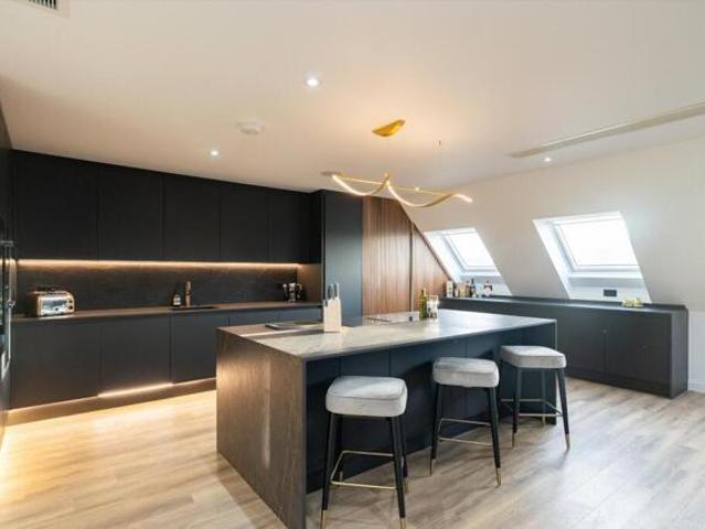 For Sale 3 Bedroom Apartment Cobham Surrey DS100541146