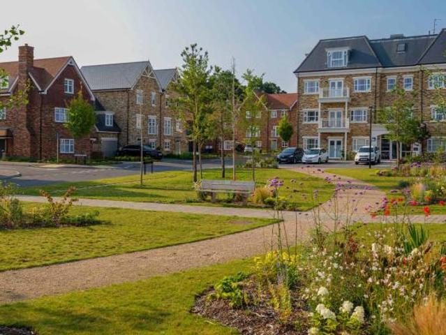 For Sale 3 Bedroom Apartment Fleet Hampshire DLS96174098