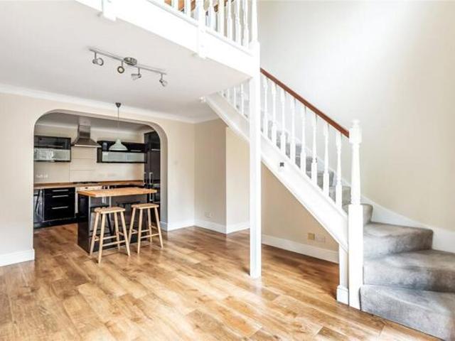 For Sale 3 Bedroom Apartment Guildford Surrey DS101379142