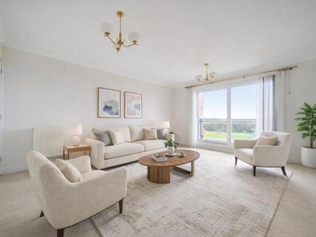 For Sale 3 Bedroom Apartment Hayling Island Hampshire DS101676995