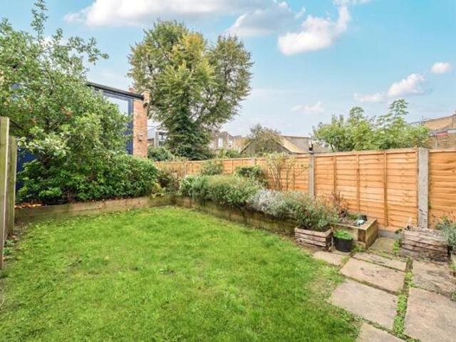 For Sale 3 Bedroom Apartment London Greater London DLS98321912