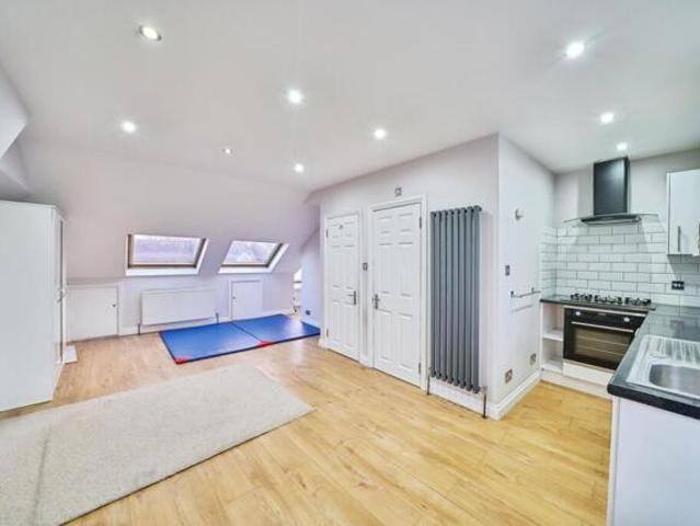 For Sale 3 Bedroom Apartment London Greater London DLS100988140