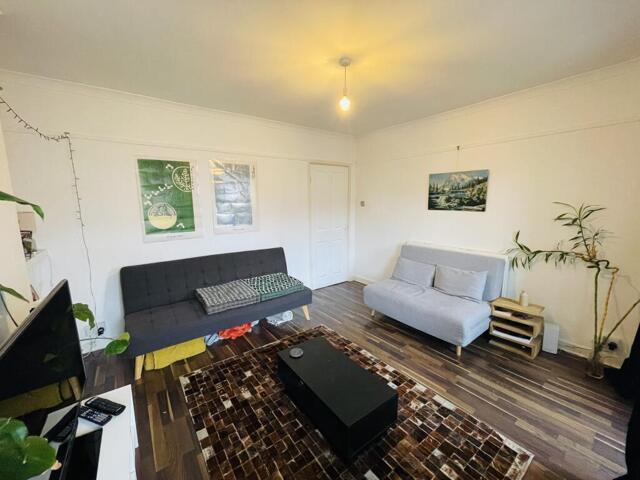 For Sale 3 Bedroom Apartment London Greater London DLS101059734