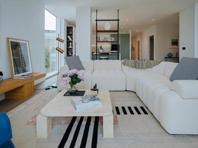 For Sale 3 Bedroom Apartment Londres Greater London DS89828797