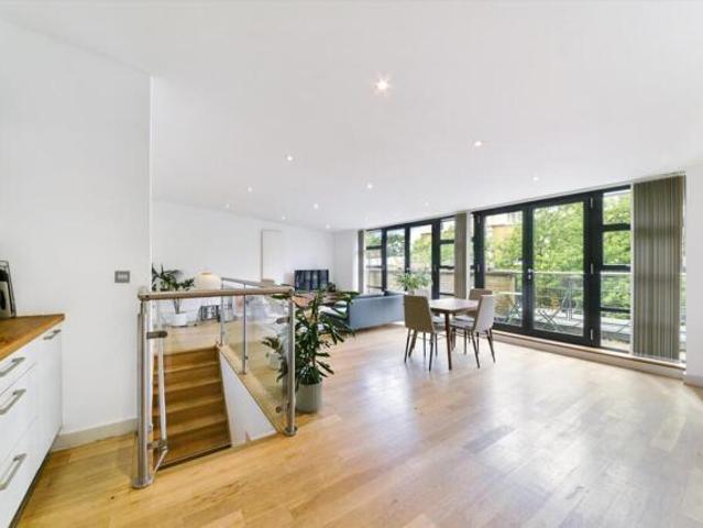 For Sale 3 Bedroom Apartment Londres Greater London DS98834854