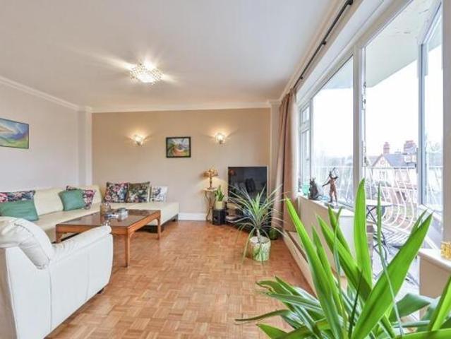 For Sale 3 Bedroom Apartment Londres Greater London DS100825081