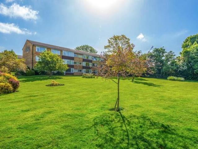For Sale 3 Bedroom Apartment Surrey Surrey DS100614849