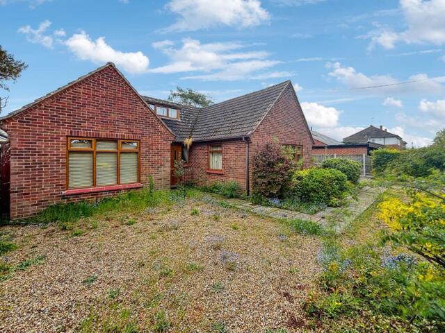 For Sale 3 Bedroom Bungalow Colchester Essex DS100988151