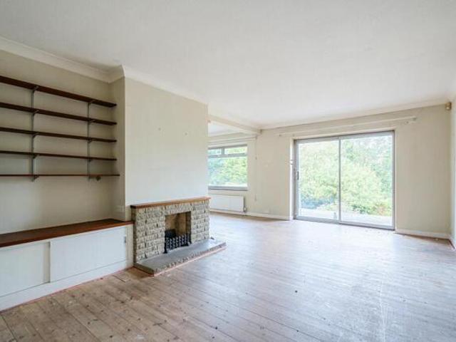 For Sale 3 Bedroom Bungalow Caterham Surrey DS88877481