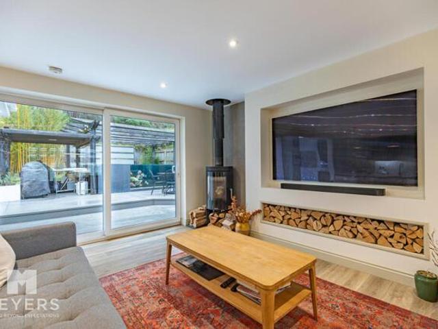 For Sale 3 Bedroom Bungalow Christchurch Dorset DLS100786885
