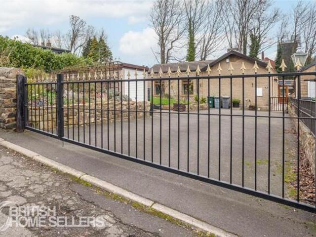 For Sale 3 Bedroom Bungalow Cleckheaton Kirklees DLS101119440