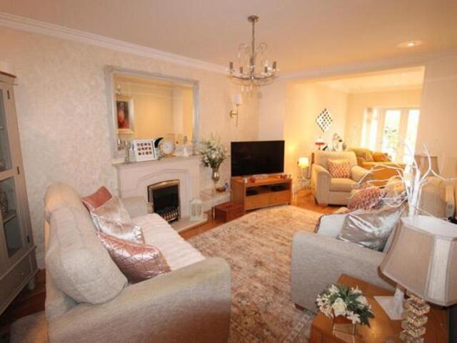 For Sale 3 Bedroom Bungalow Cranham Cranham DLS100456409