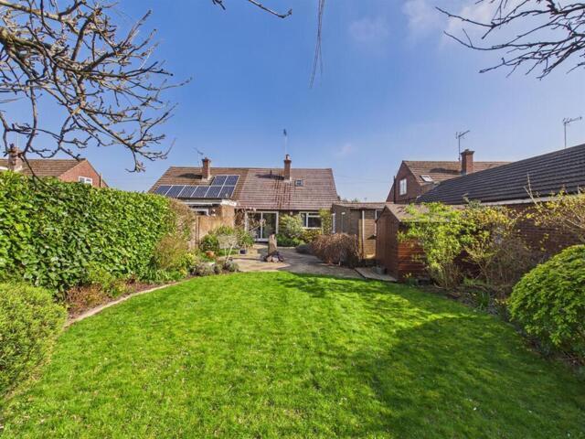 For Sale 3 Bedroom Bungalow Aylesbury Buckinghamshire DS100684862