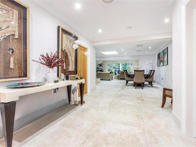 For Sale 3 Bedroom Bungalow Borehamwood Hertfordshire DLS98687570