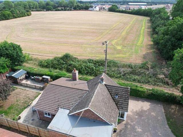 For Sale 3 Bedroom Bungalow Kennett Kennett DS99608117