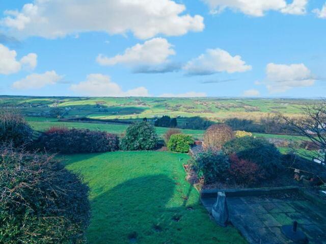 For Sale 3 Bedroom Bungalow Kidwelly Carmarthenshire DS100023765