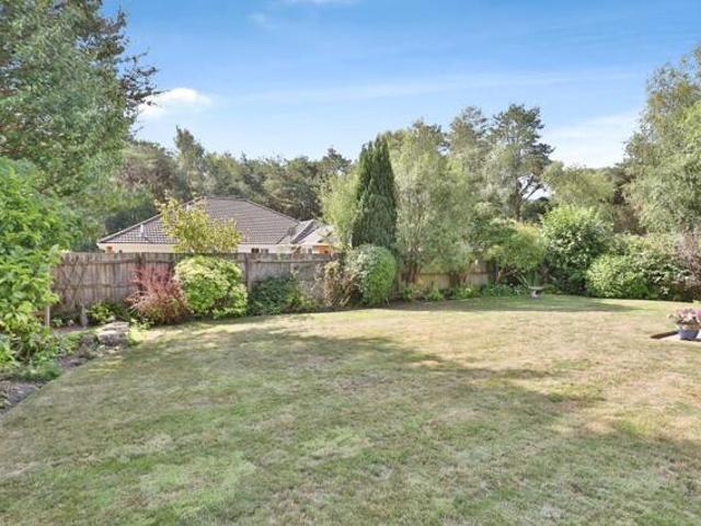 For Sale 3 Bedroom Bungalow Hampshire Hampshire DS101676575