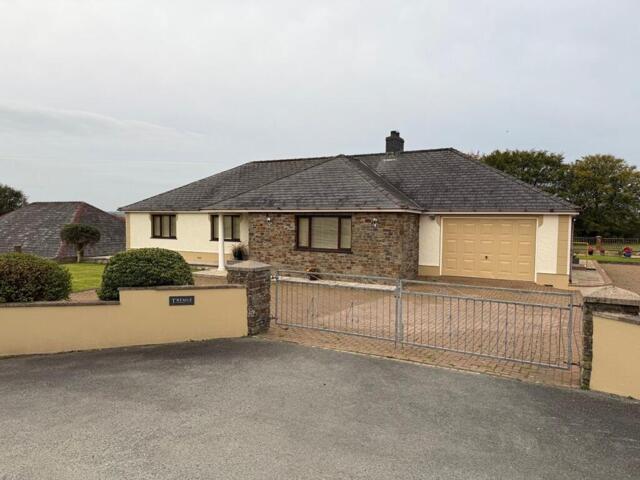 For Sale 3 Bedroom Bungalow Newcastle Emlyn Carmarthenshire DLS99951894